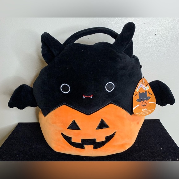 Squishmallows | Holiday | New Squishmallows Emily Bat 2 Halloween ...